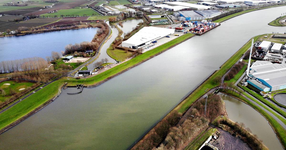 Constructie bij Amsterdam-Rijnkanaal voorkwam nog meer overstromingen ...