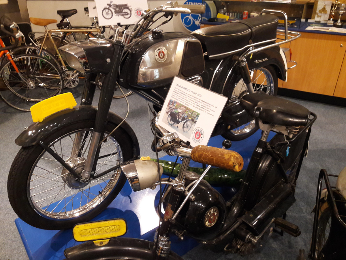 ‘Brommers kiek'n’ dankzij Union 'made in Nieuwleusen’ | Foto | destentor.nl