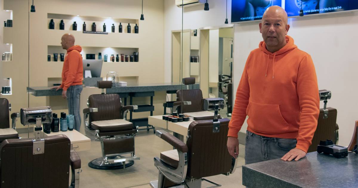 Al het spaargeld van de Nijmeegse kapper Theo is op: ‘Ik moet gaan ...