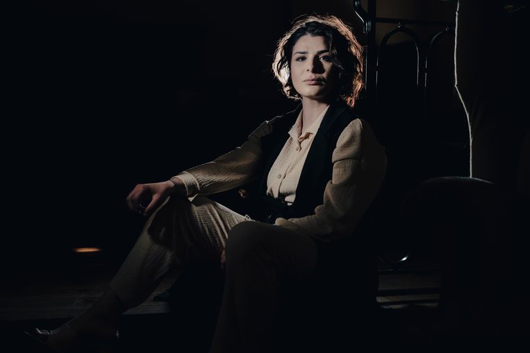 Performer Hind Eljadid: ‘Voor iemand die constant in pijn leeft, is het ...