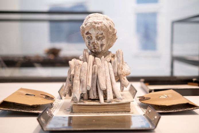 Er is altijd een gat in de wolken: Ricardo Brey maakt hoopvolle expo ...
