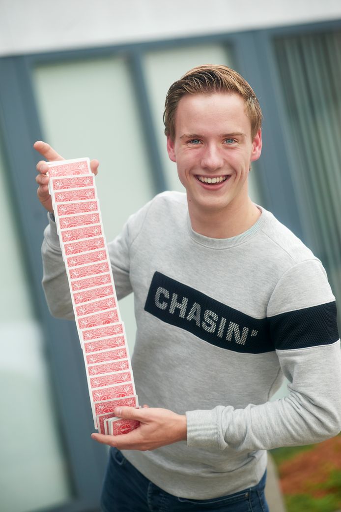 Boekelse iIllusionist Sander Smits timmert aan de weg: 'Fantastisch om ...