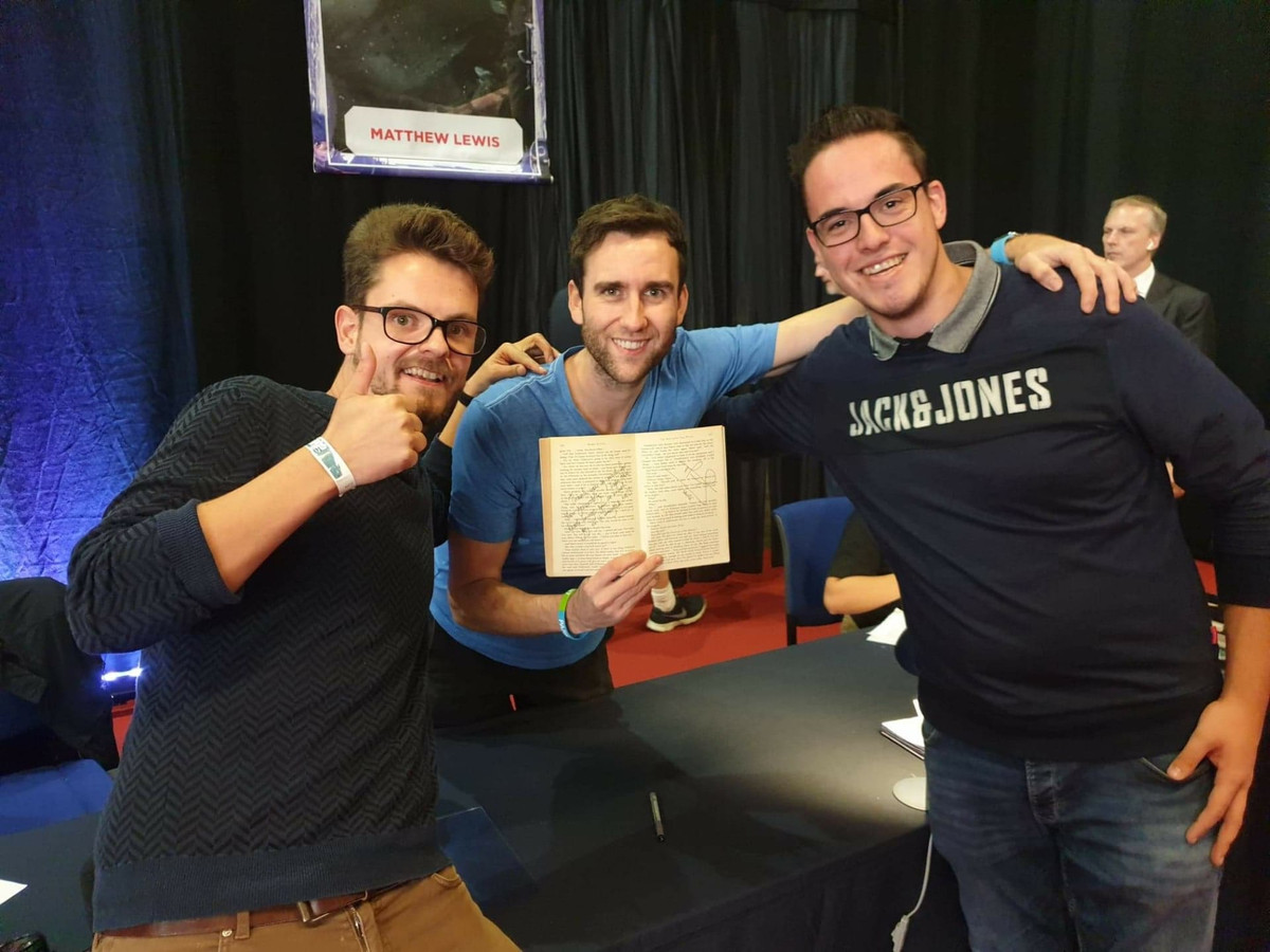 Dieter (26) en Bart (30) verzamelen handtekeningen van Harry Potter ...