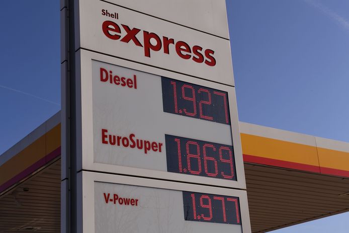 Display Shell Express geeft lager tarief aan dan aan de pomp: “Een ...