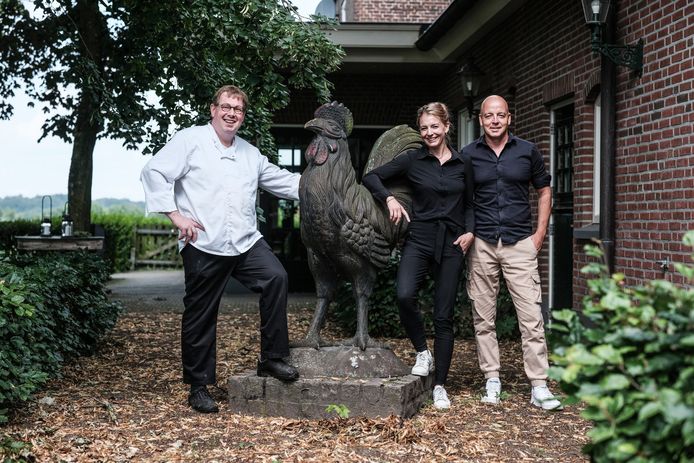 Halve haan blijft bij restaurant Van Hal, maar de familie draagt het ...