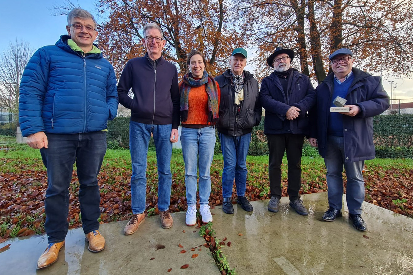 Deelnemers aan Flandrienloop steunen lokale goede doelen | Foto | hln.be