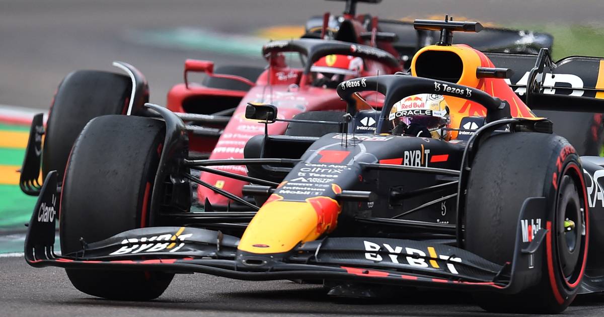 Max Verstappen verschalkt Charles Leclerc in sprintrace op Imola dankzij late inhaalactie ...