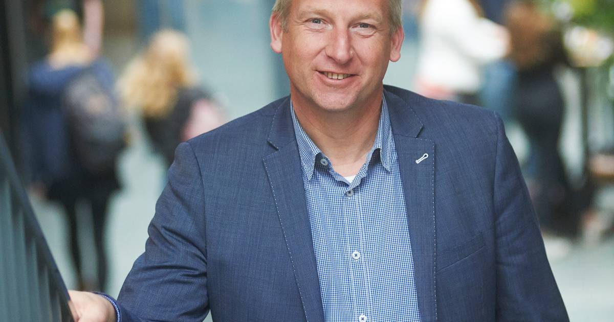 Nieuwe rector Relou prijst de traditie van Bernrode | Bernheze | bd.nl