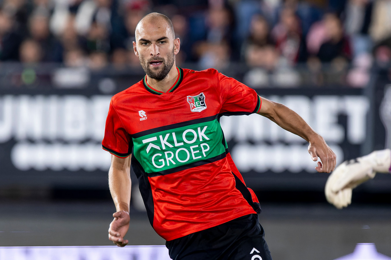 Dost laat defibrillator plaatsen en mag twee weken na in elkaar zakken ...