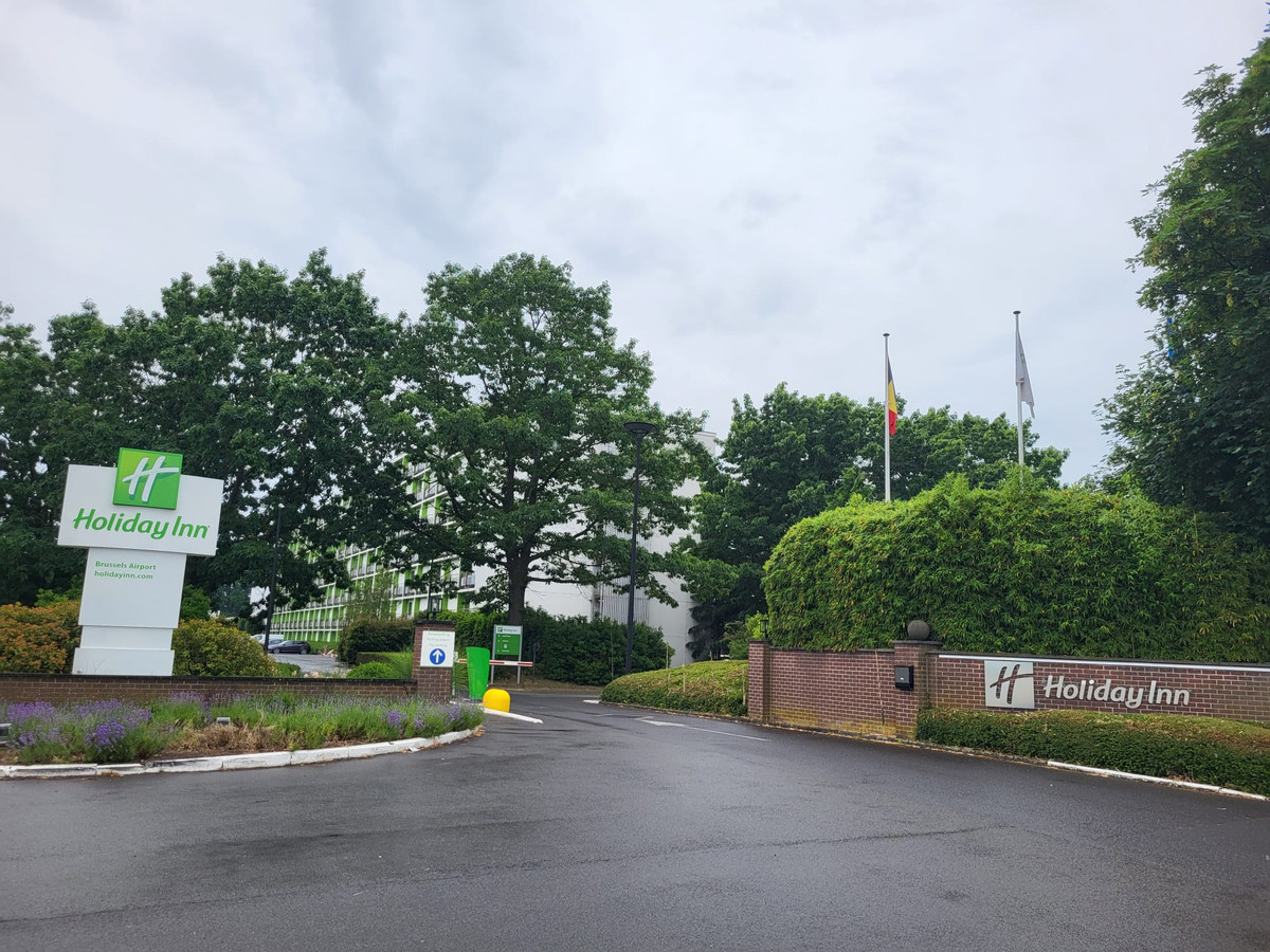 Dieven gaan in Diegem aan de haal met veertien fietsen van wielerploeg ...