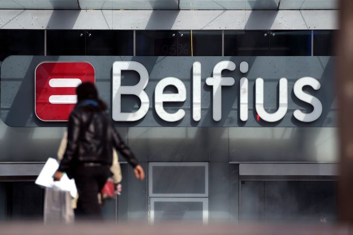 Belfius augmente à son tour une série de tarifs bancaires | Economie ...