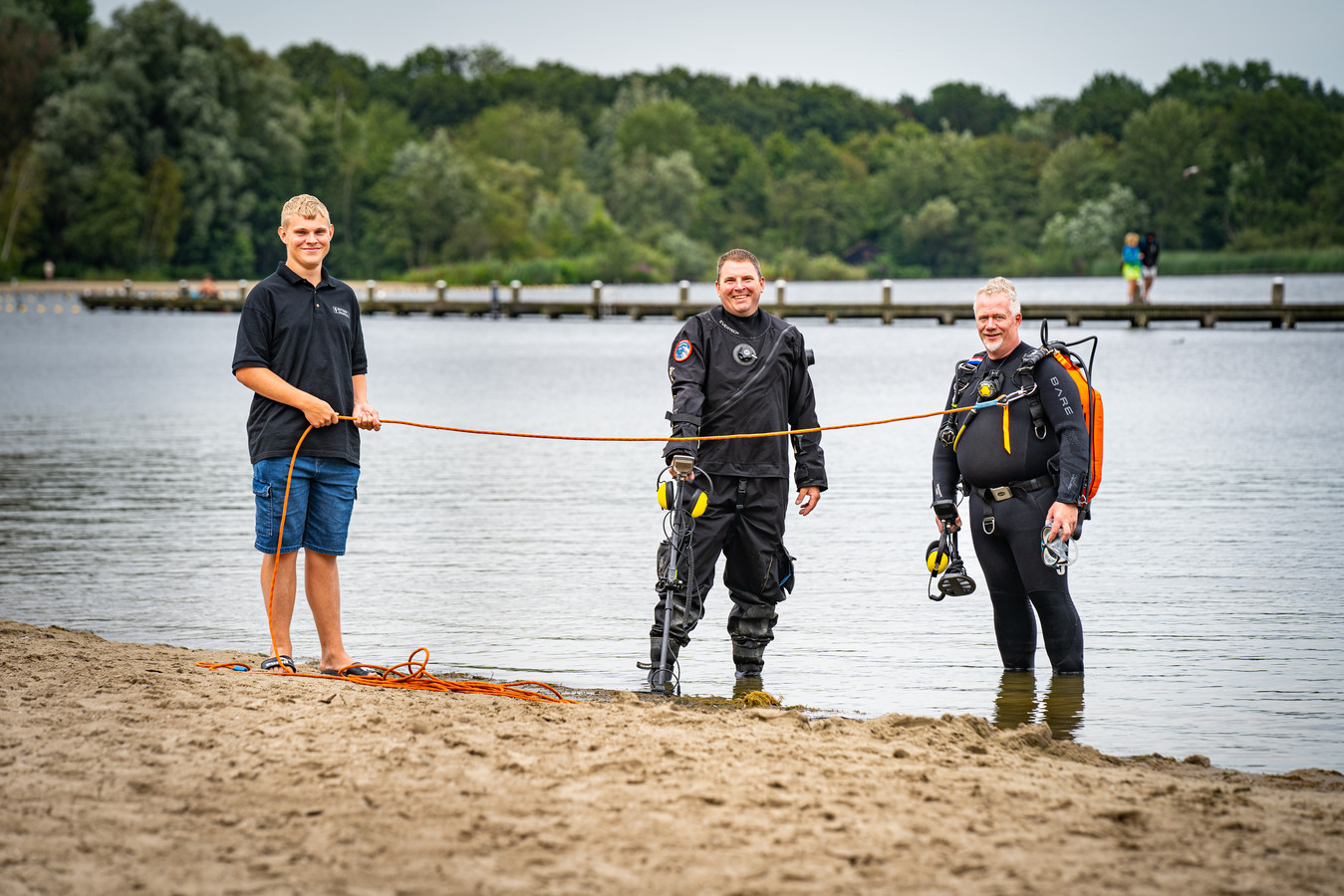 Meisje dat bijna verdronk in Wantij wordt wake-upcall: Dordrecht ...