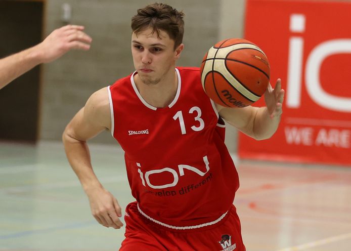 Noah Gebbert speelt met Waregem topper tegen Melsele-Beveren: “Teamspel ...