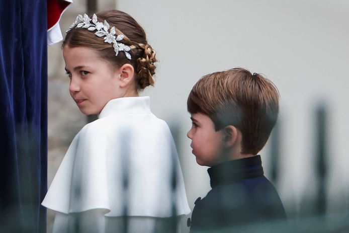 Kate matcht outfit met dochtertje Charlotte (8) en draagt bijzondere ...