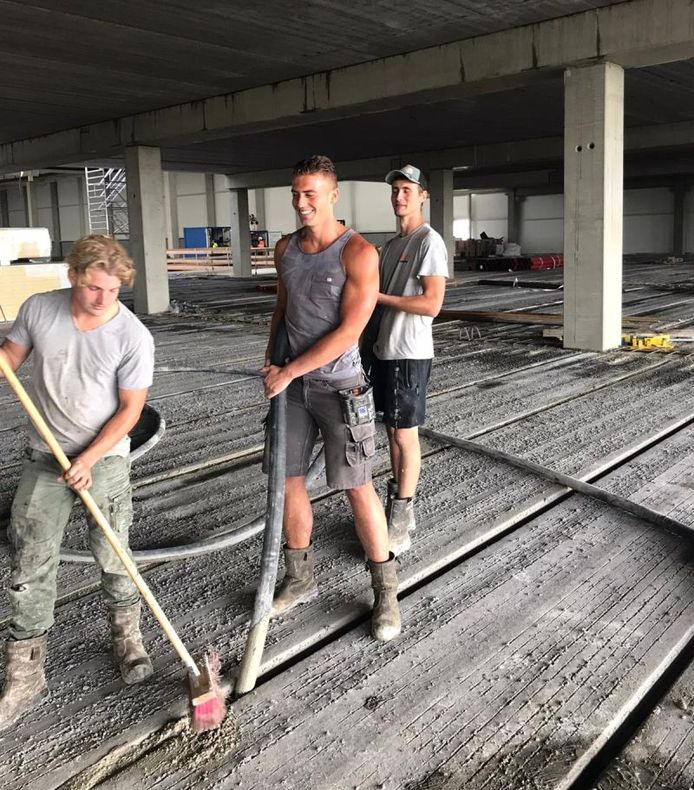 Joeri (25) deed hbo en is nu betonpompspecialist: ‘Je moet vrede hebben ...