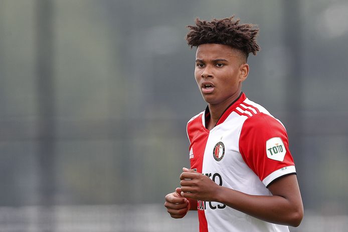 Heerenveen heeft opvolger van Ewijk binnen: Denzel Hall komt over van ...