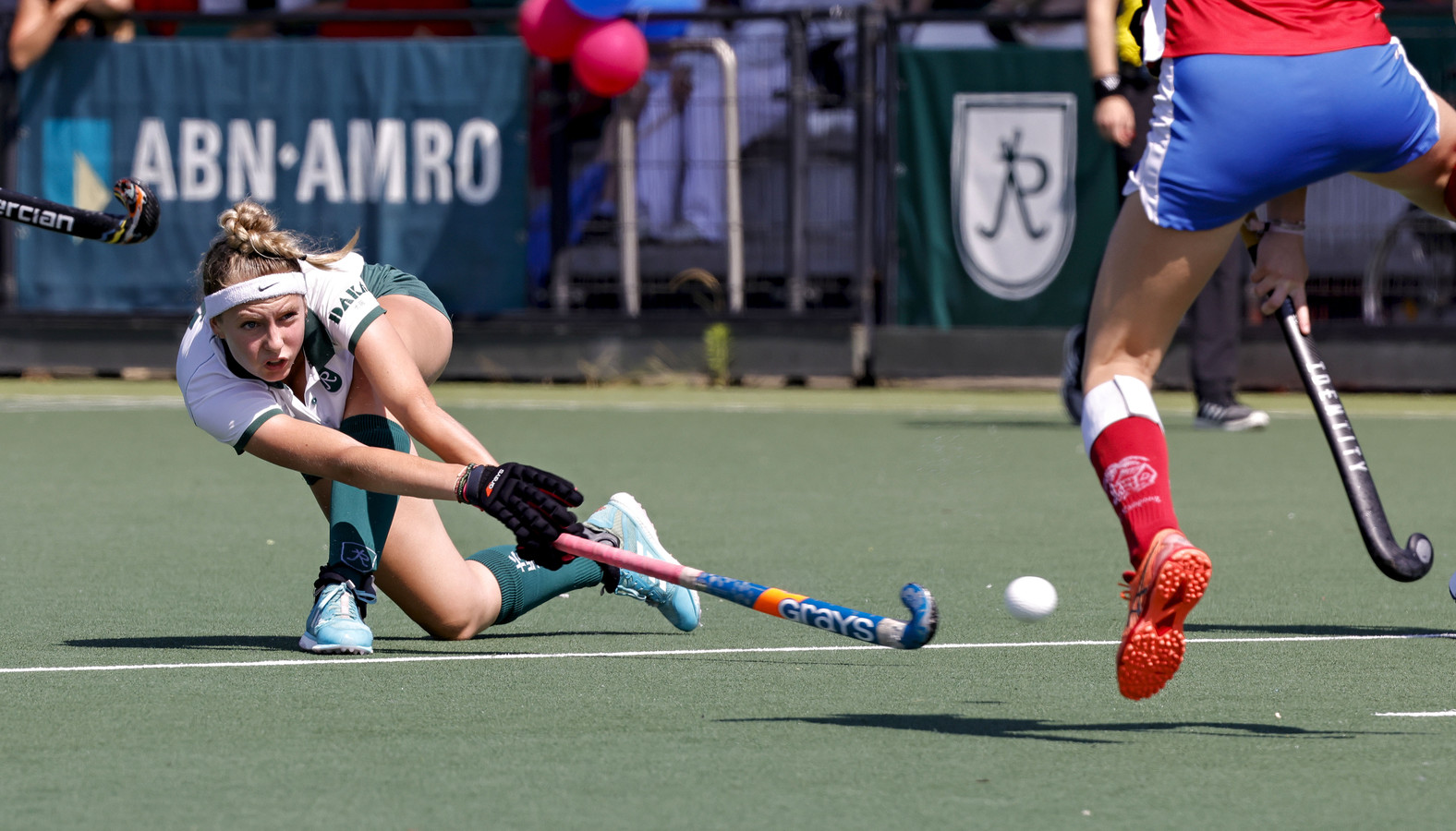 Vlaardingse zusjes hockeyen samen bij HC Rotterdam: ‘Ik reageer ook als ... Vlaardingse zusjes hockeyen samen bij HC Rotterdam: ‘Ik reageer ook als ...