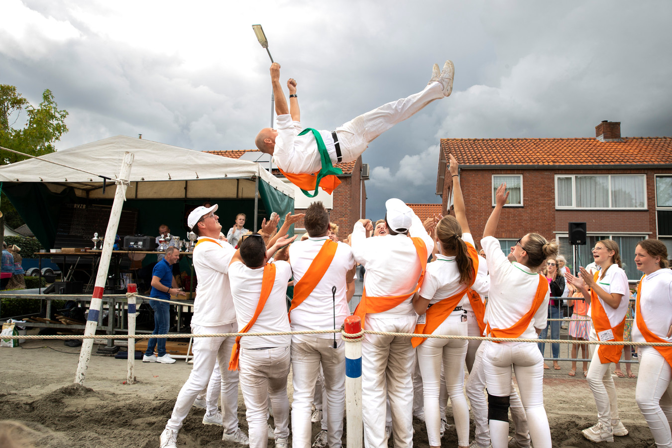Kapelse Dagen zijn drie dagen lang één groot dorpsfeest | Foto | pzc.nl