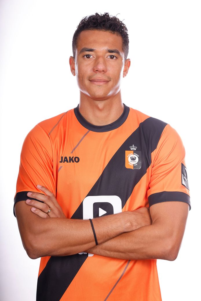 Laurent Lemoine (SK Deinze) verliest met 1-0 bij ex-ploeg Lommel ...