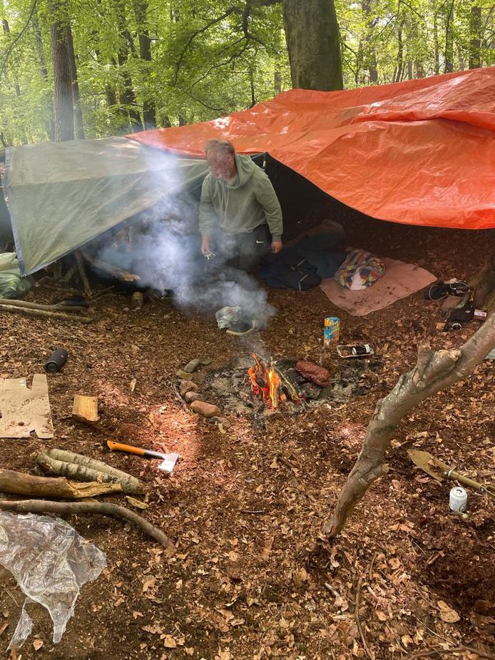 Wildkampeerders betrapt die kampvuur maken op de Duivelsberg | Berg en ...