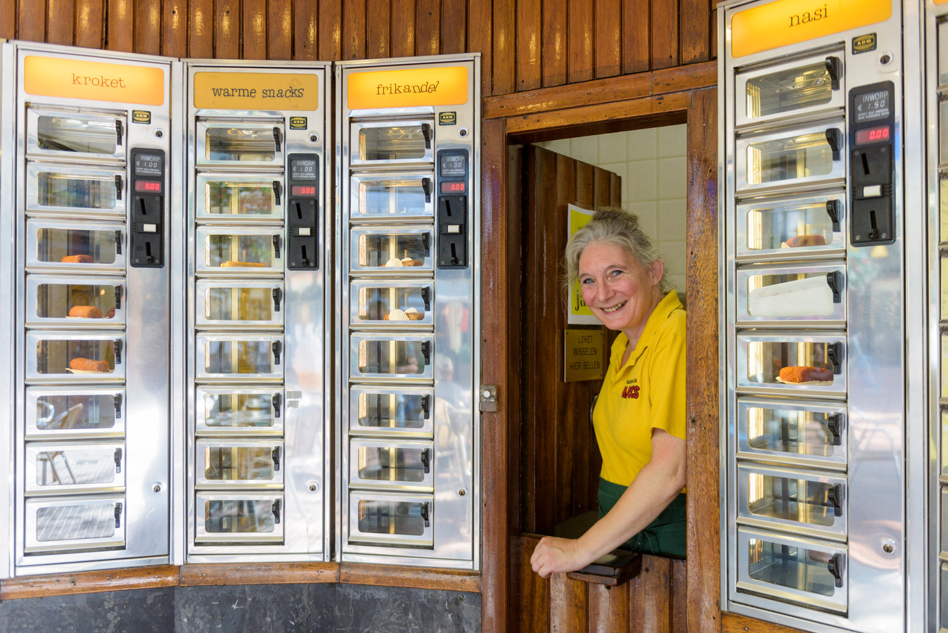 Automatiek in Eindhoven: De hete muur van Marks en zijn vadsige duiven ...