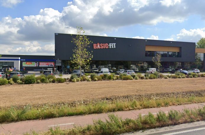 Twintiger bestolen tijdens het fitnessen | Bornem | hln.be