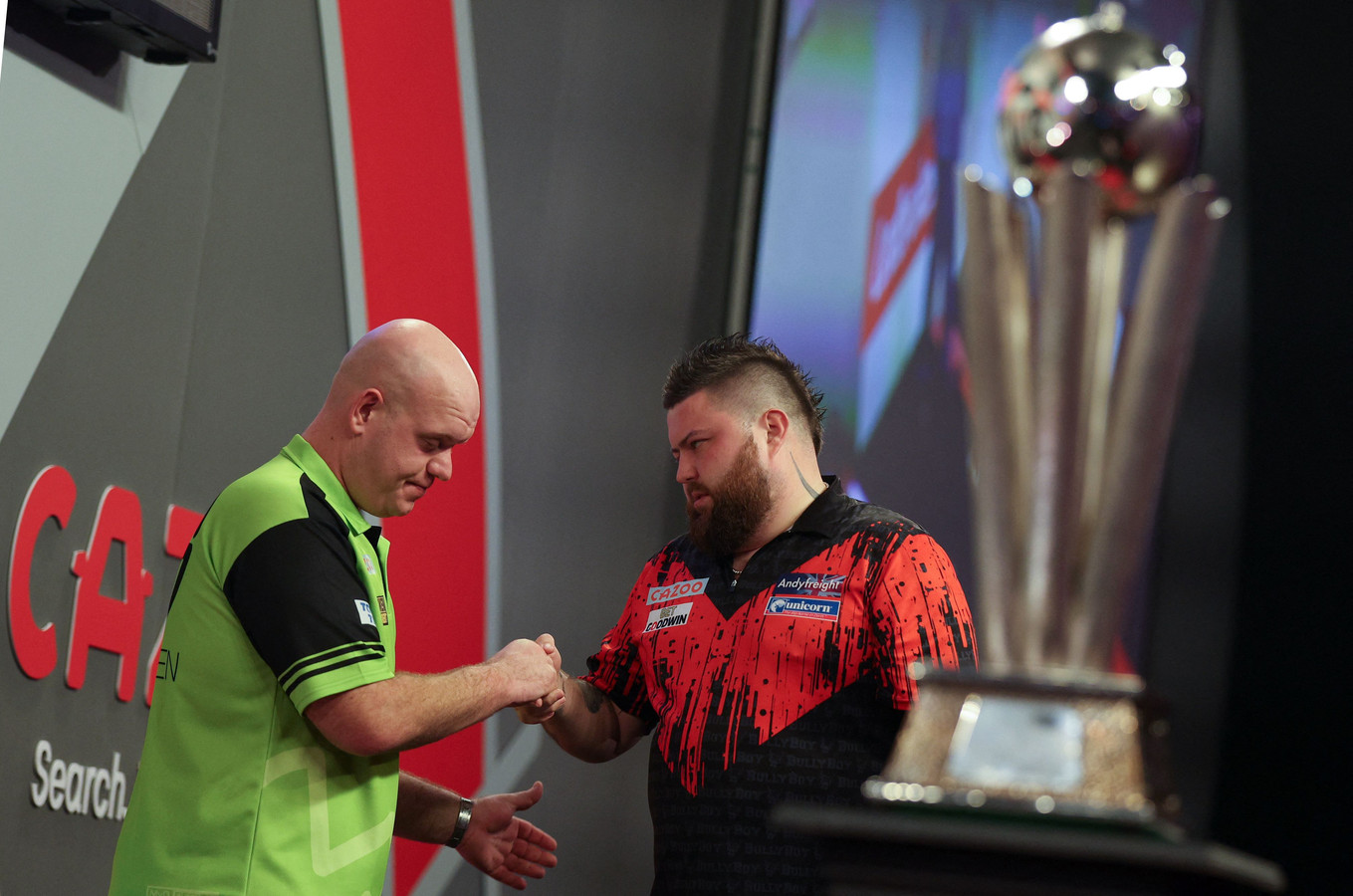 Indrukwekkende Michael Smith bekroont ninedarter met wereldtitel in ... Indrukwekkende Michael Smith bekroont ninedarter met wereldtitel in ...