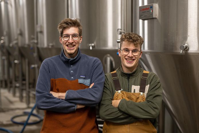 Kobe (23) en Vince (23) uit Aarschot brouwen met Kapoen eigen bier ...