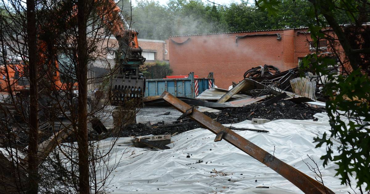 Pyromaan slaat opnieuw toe | Beveren | hln.be