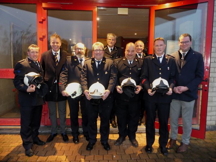 Brandweermannen gehuldigd tijdens Sint-Barbara | Deinze | hln.be