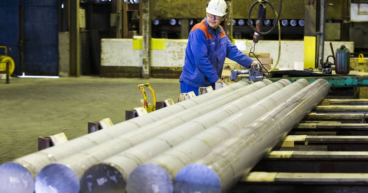Vakbond FNV stelt aluminiumfabriek Aldel in Delfzijl ultimatum ...