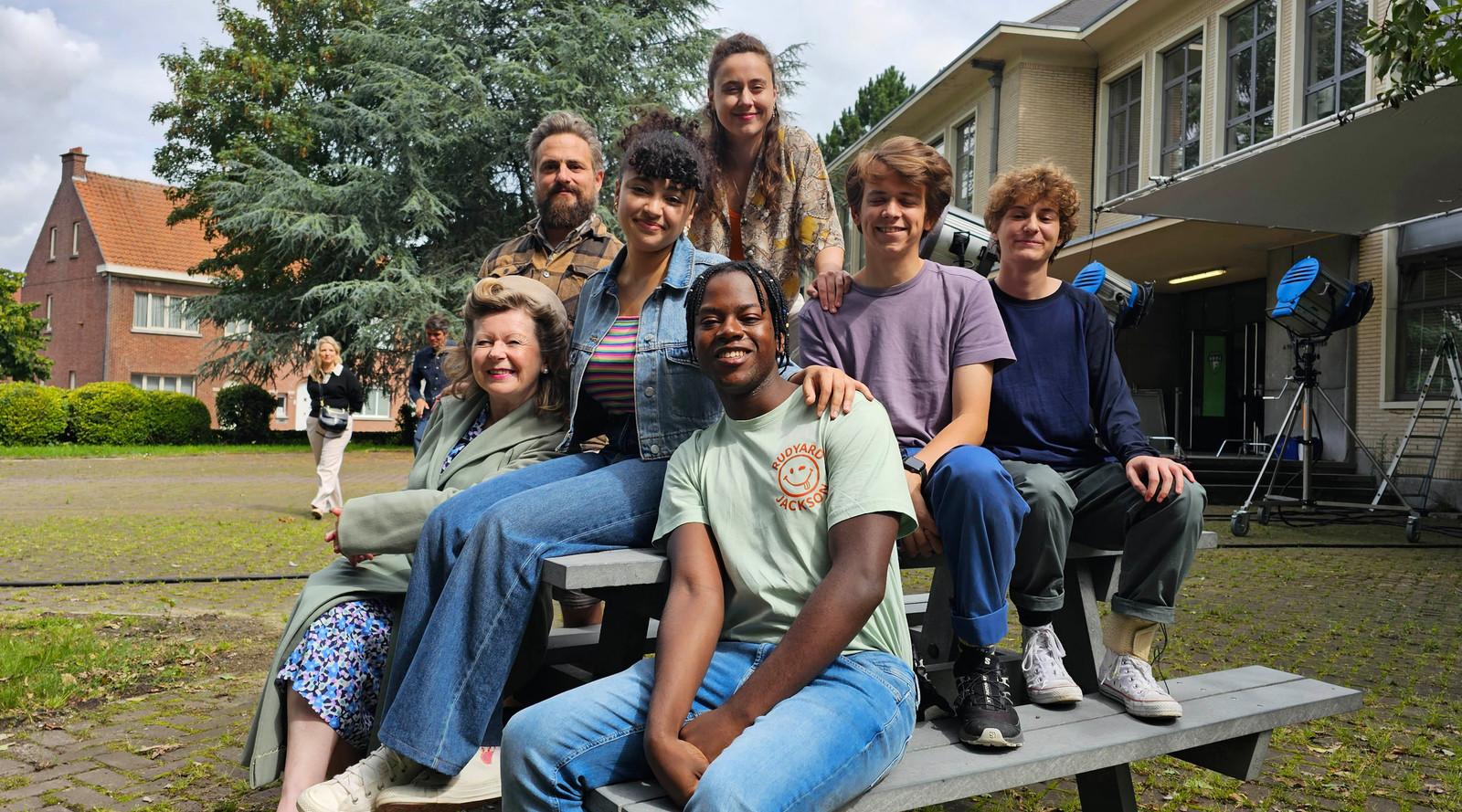 Lierse school is decor voor nieuwe Ketnetreeks ‘De Raad van Soekie ...