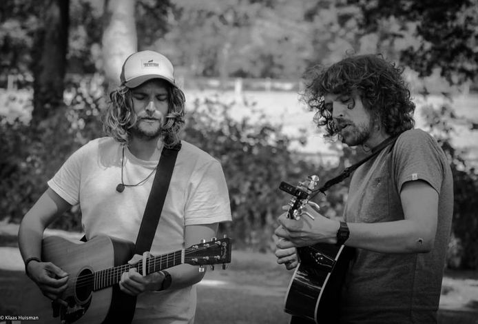 Broers Alfred en Jaap Roo brengen een album uit in het Nedersaksisch ...