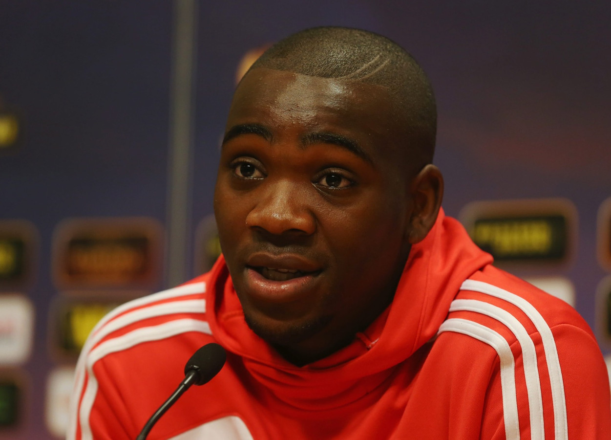 Ola John zou graag bij Reading blijven | Foto | destentor.nl