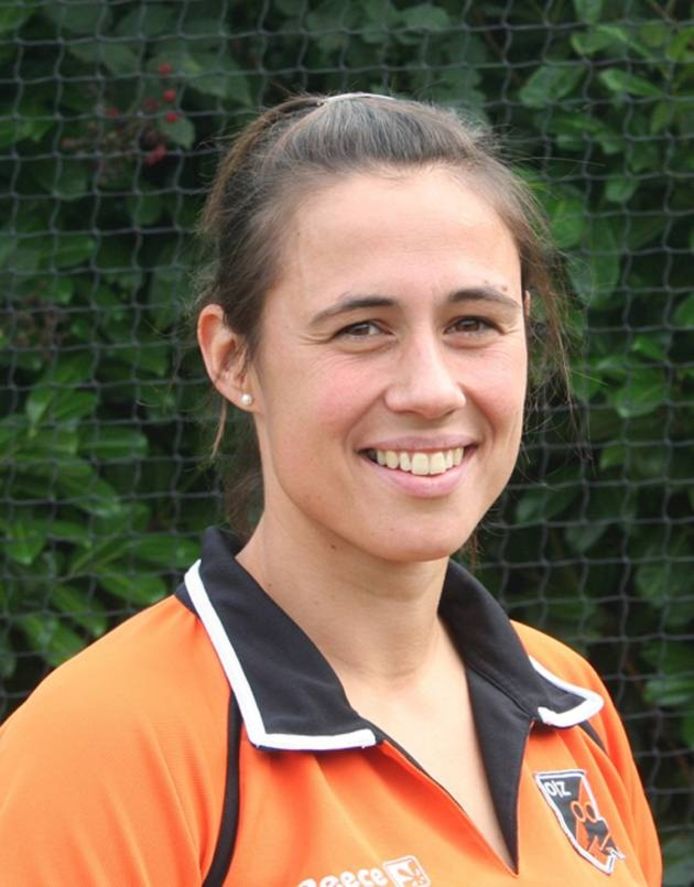 Tina Bachmann scoort vijf keer voor OZ tegen HIC | Overig | bndestem.nl