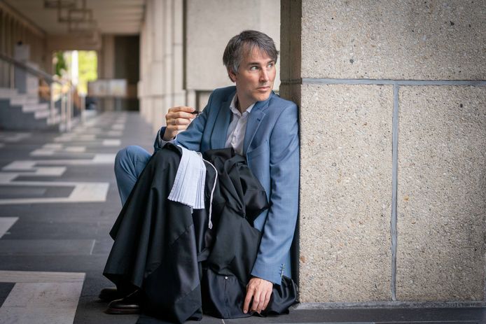 ‘Schrijvende rechter’ Karsten Gilhuis debuteert met misdaadroman ...