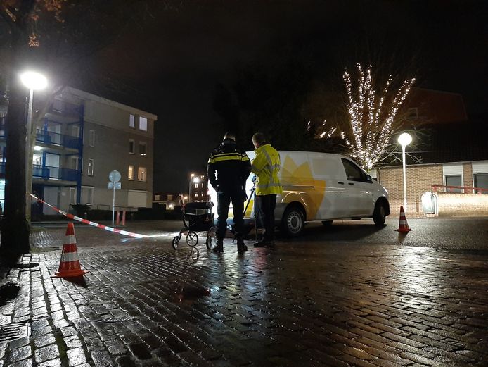 Vrouw met rollator aangereden door bestelbus in Wijchen | 112 nieuws Wijchen | gelderlander.nl