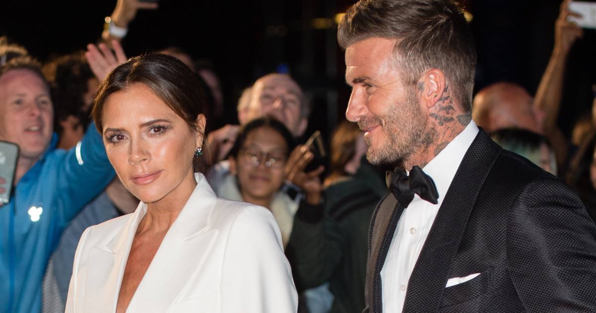 Victoria Beckham trakteert fans op onthullende foto van David: “Graag ... Victoria Beckham trakteert fans op onthullende foto van David: “Graag ...