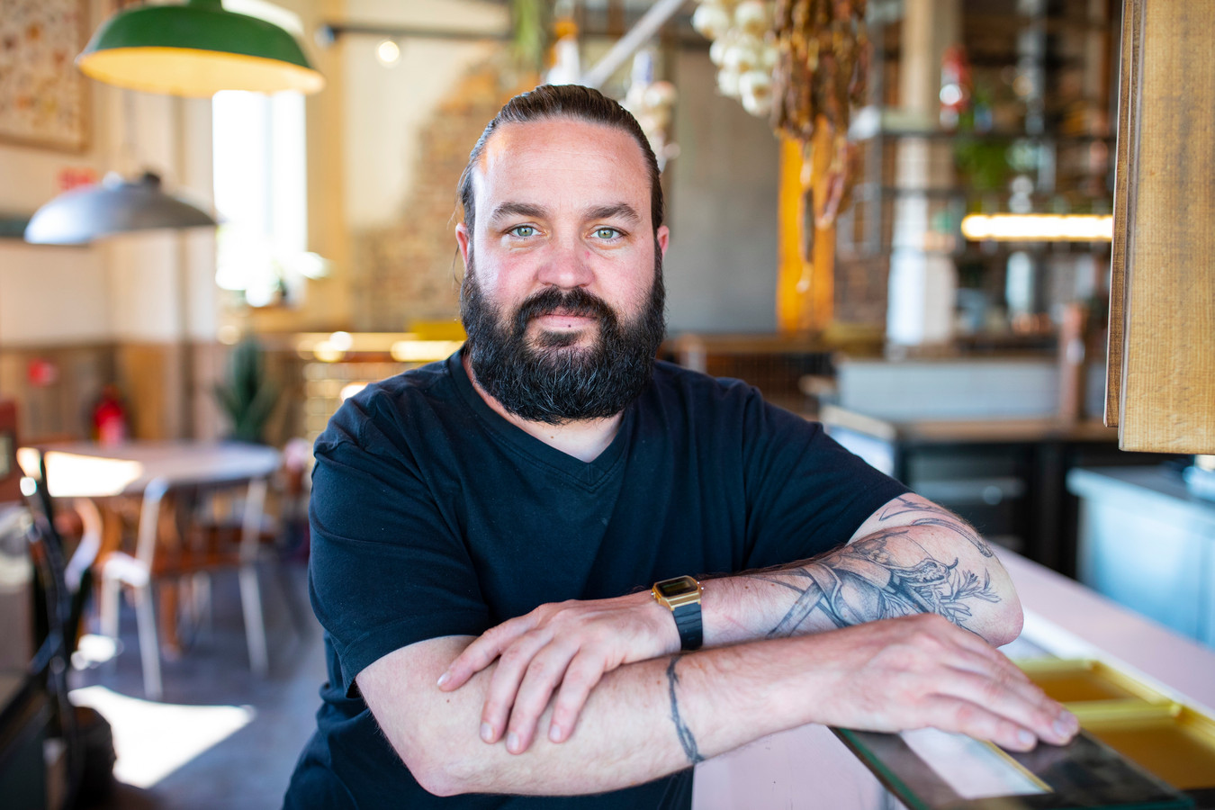 Voormalig tankstation tegenover Keizerspark omgevormd tot Baskisch ...