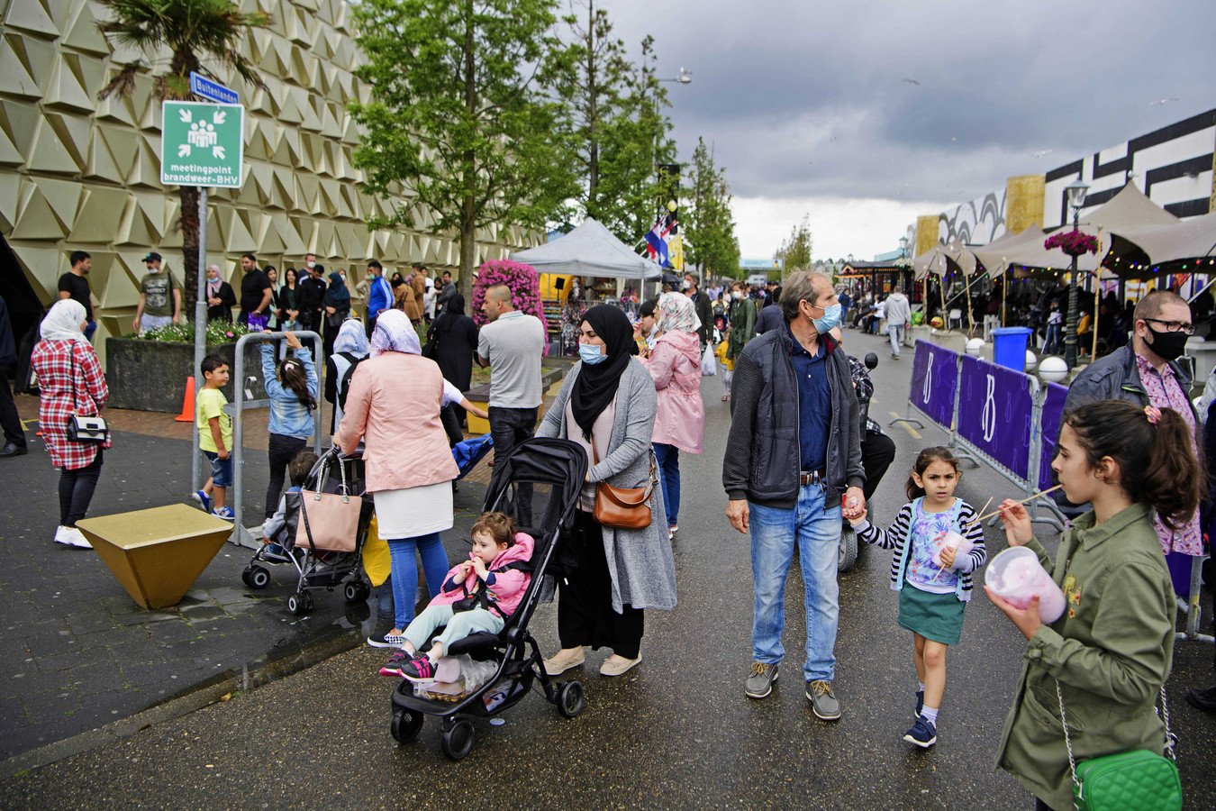 Deel Bazaar Beverwijk moet dicht om coronamaatregelen | Foto | AD.nl