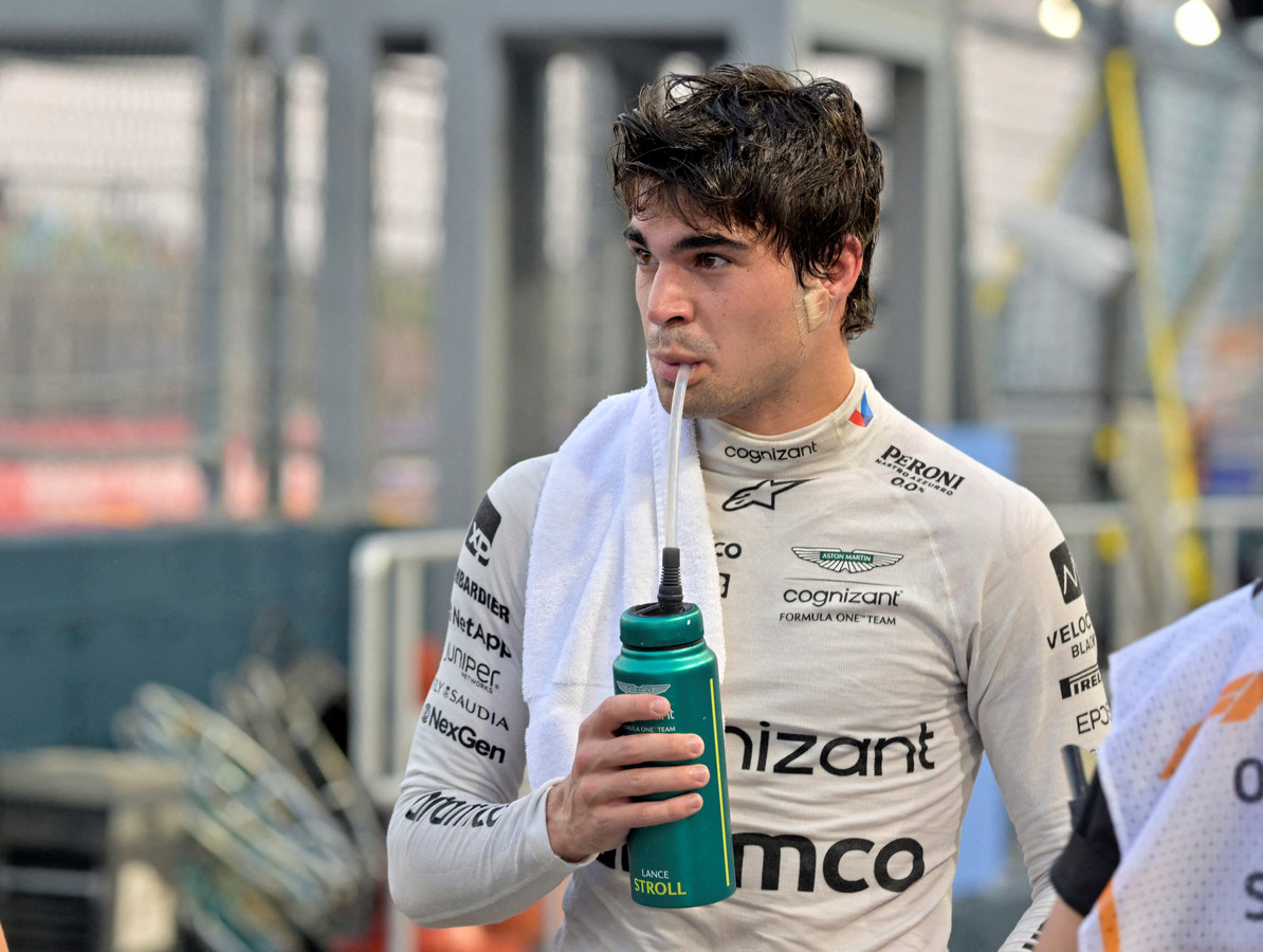 FIA geeft Lance Stroll officiële waarschuwing na bizar interview en duwen van eigen coach | Foto ...