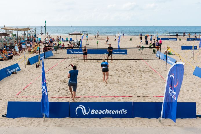 Tennis niet de enige sport met een racket, denk aan beachtennis, padel ...