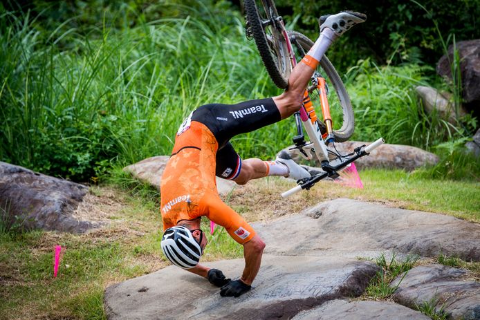 Pidcock maakt meteen switch naar mountainbike, Van der Poel wijzigt ...