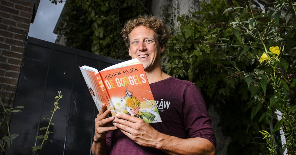 Boek Jochem Myjer binnen op eerste plek in Bestseller 60 | Show | AD.nl