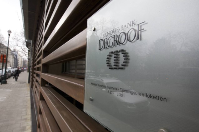 Bank Degroof klaagt twee voormalige personeelsleden aan voor diefstal ...