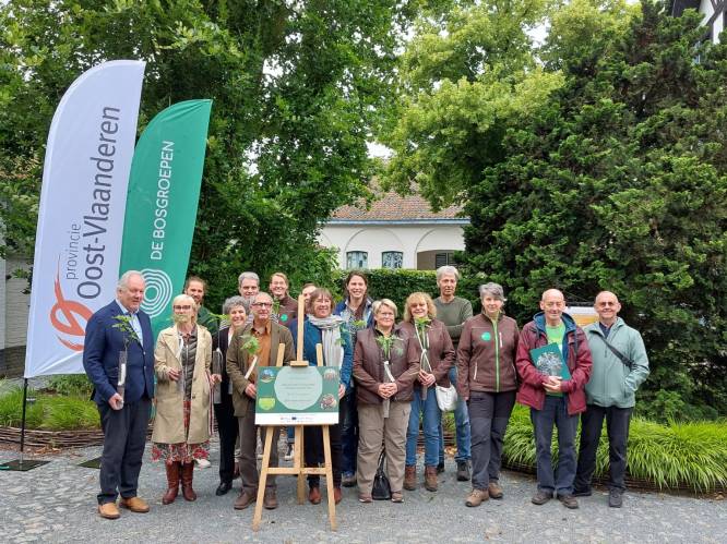 SK Beveren zendt matchen Rode Duivels uit in EK-dorp op Grote Markt ...