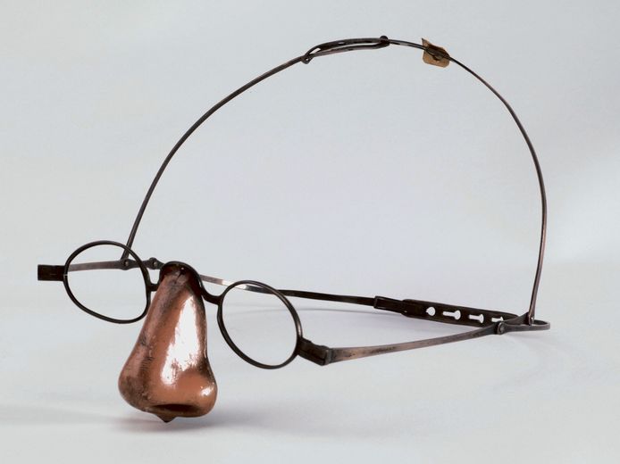 “Vroeger gold ‘hoe groter de neus, hoe groter de eer’. Toen kwam Barbie ...