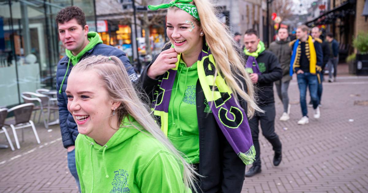 Oss warmt op voor carnaval tijdens klunen | Oss | bd.nl