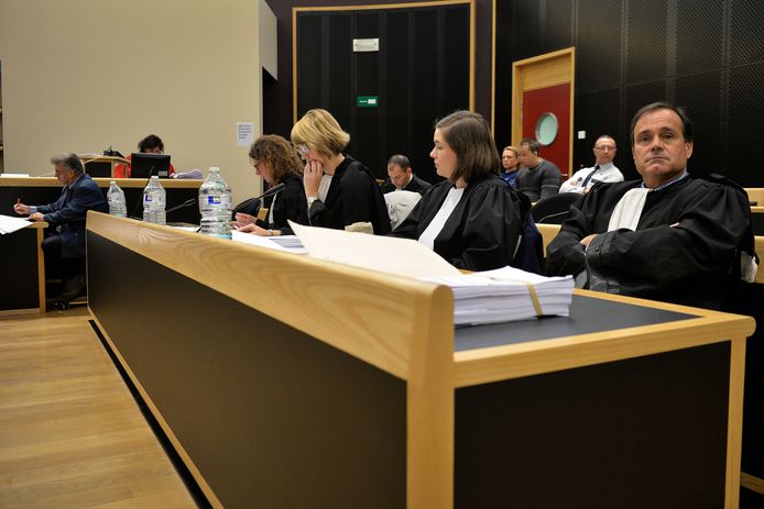 Un juré fait défaut à l'ouverture du procès du "tueur du 20 juin ...