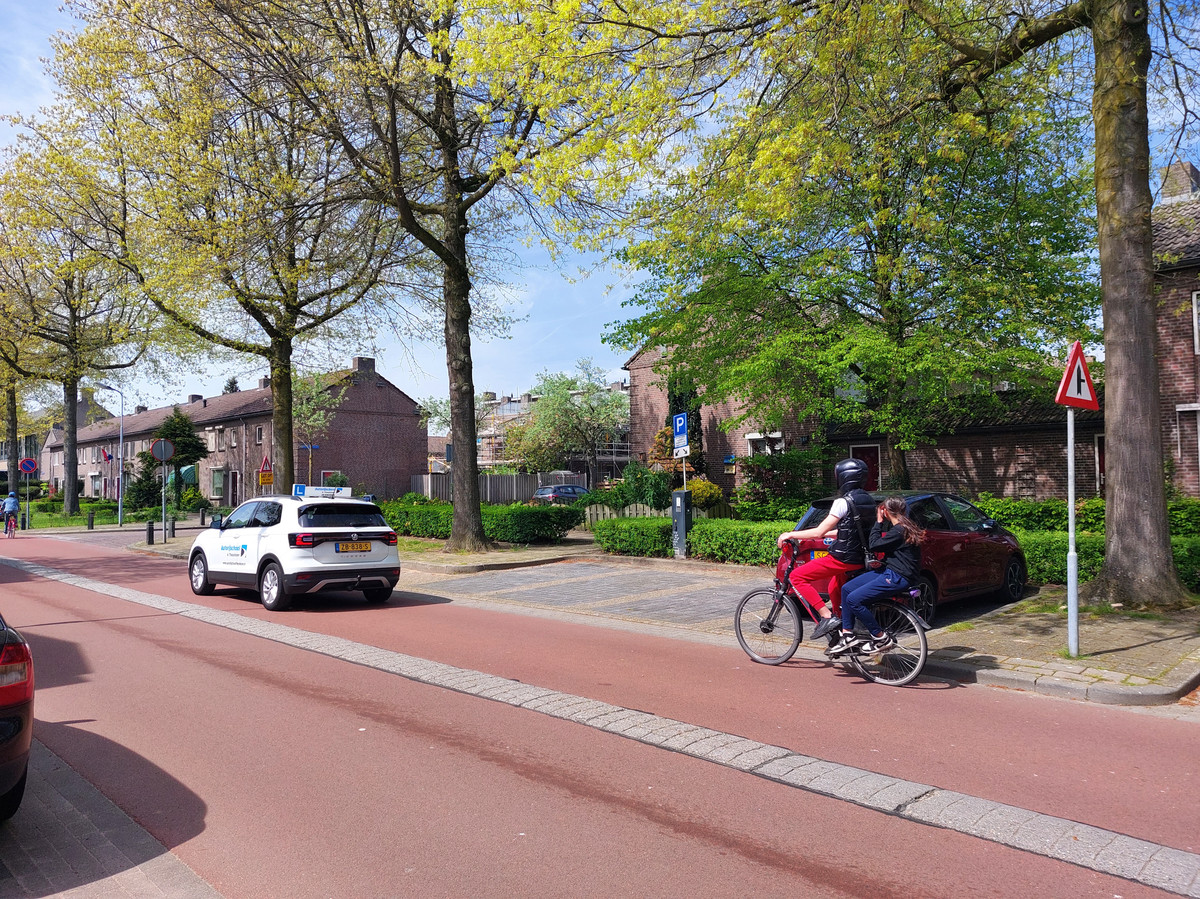 Help de fietsers, roep om bredere fietspaden in Den Bosch: ‘Hele ...